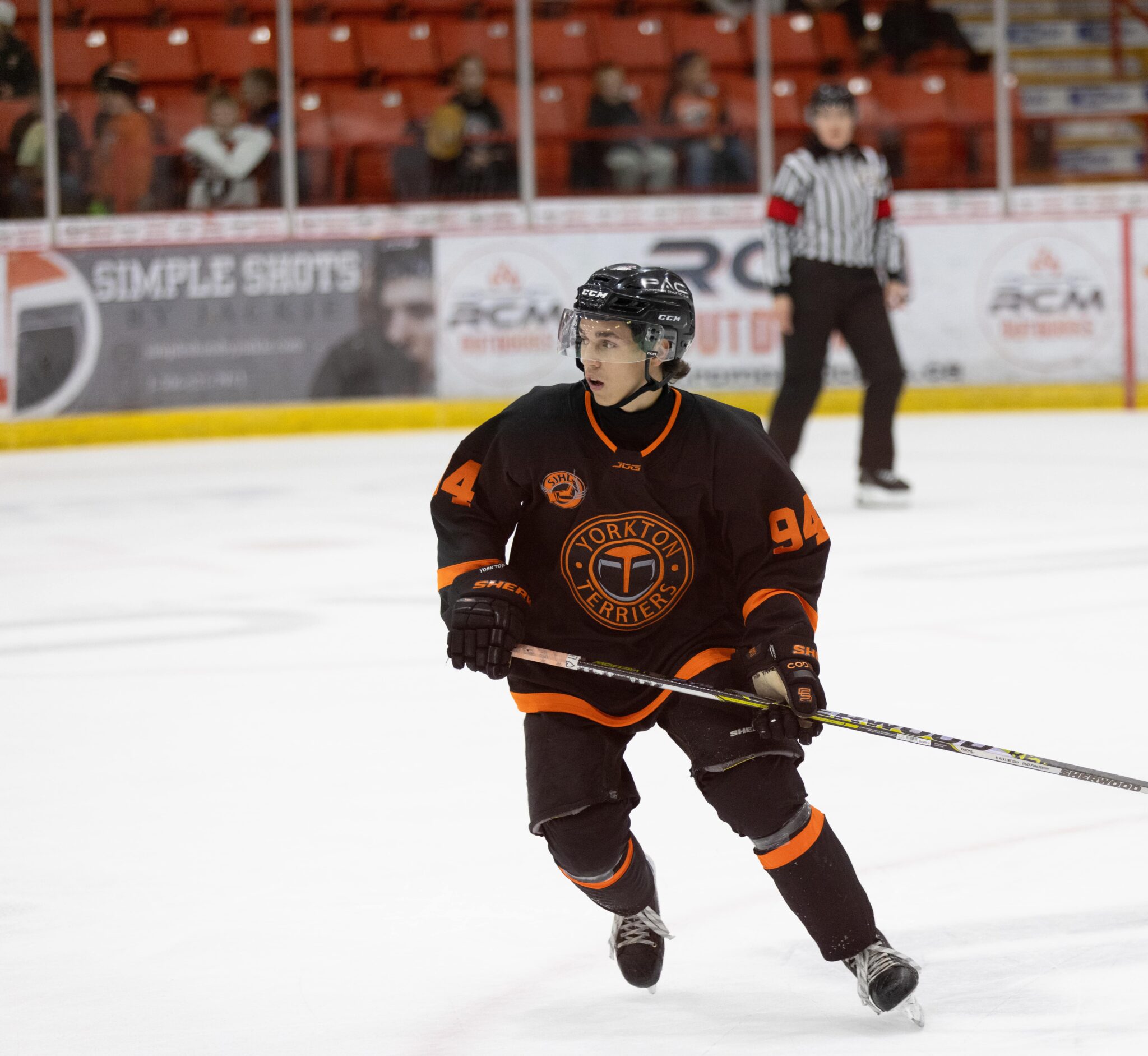 Terriers Pull Away Late, Sink Bruins At Home | Yorkton Terriers